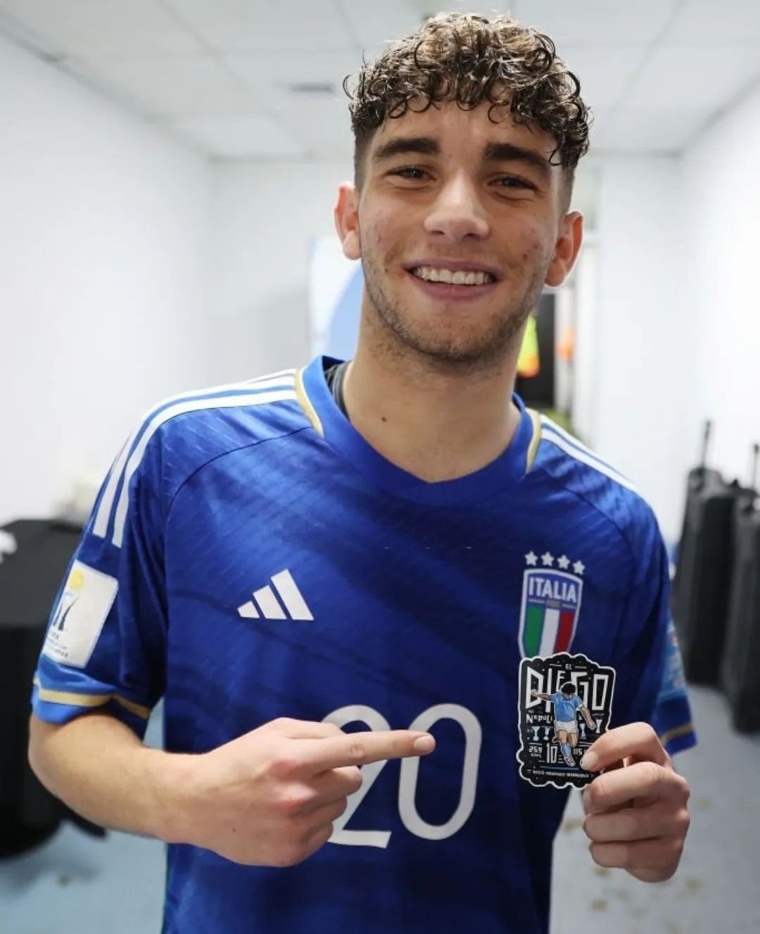 Pafundi segna con una punizione perfetta, gesto negli spogliatoi: fa ...